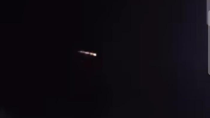 Kesaksian Warga Terkait Dugaan Meteor Jatuh di Cirebon: Dentuman Keras ...