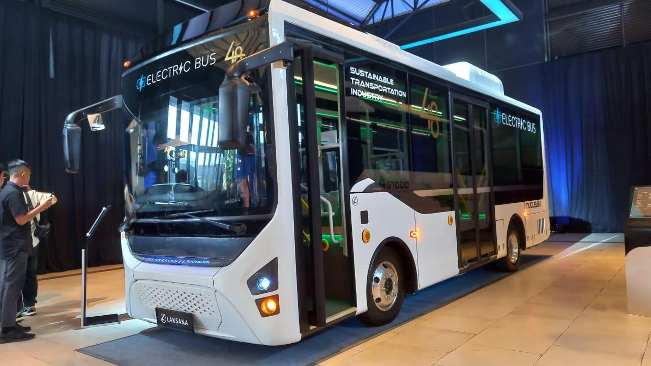 Karoseri Laksana Luncurkan Bus Listrik Medium Nucleus 6 - TribunNews.com