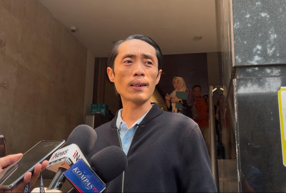 Muncul Isu Ijazah Jokowi Dicetak di Pasar Pramuka, Dian Sandi Sebut ...
