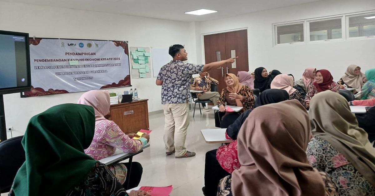UIN Raden Mas Said Surakarta Bantu Desa Ciptakan Ekonomi Kreatif yang ...
