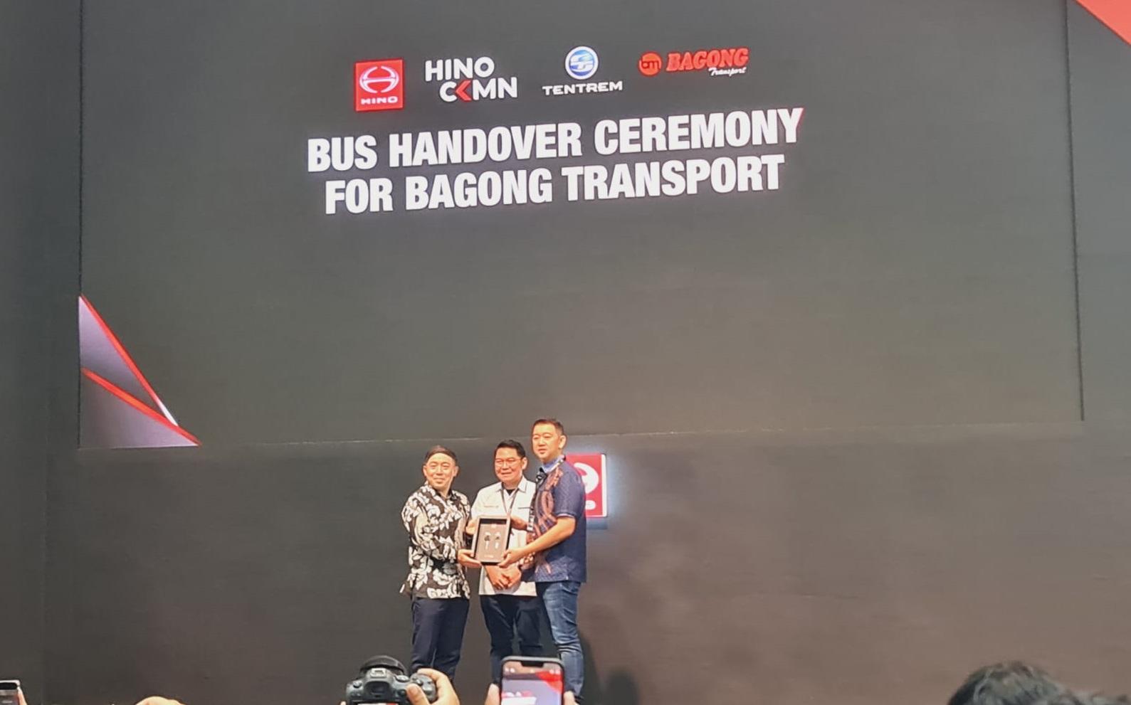 Bagong Transport Borong 35 Unit Bus Hino RM 280 ABS di GIIAS 2025 ...