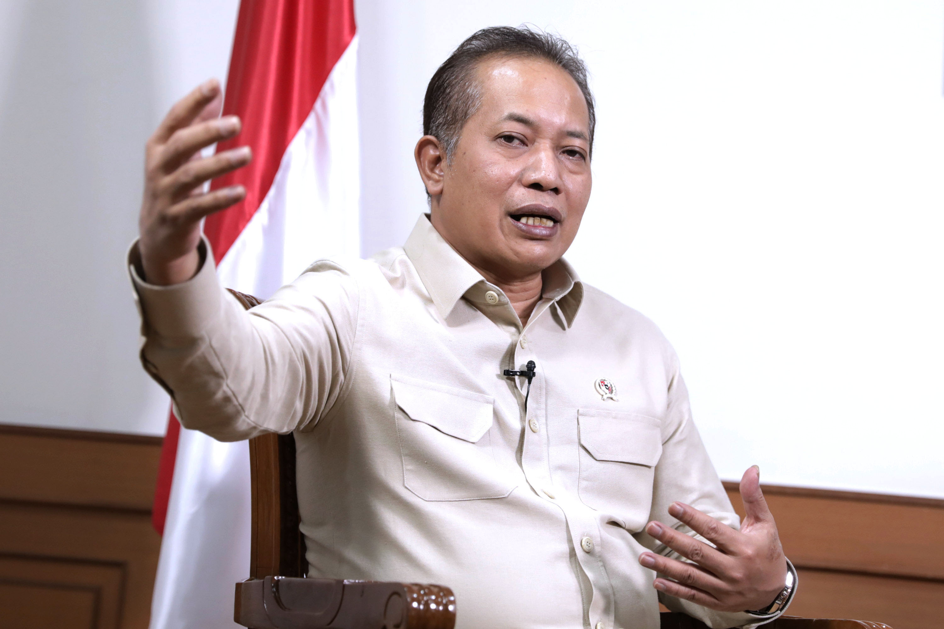 Ferry Juliantono, Menteri Koperasi yang Baru Dilantik Prabowo Punya ...