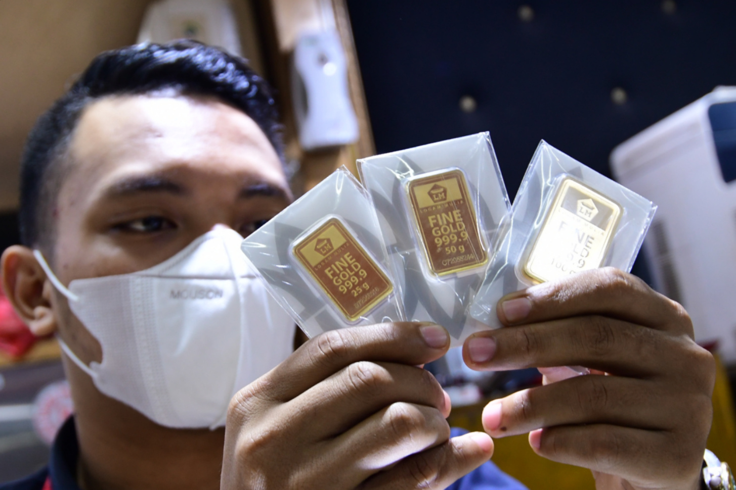 Harga Emas Antam Hari Ini, 4 Juni 2025: Merosot, Jadi Rp1.924.000 per Gram - TribunNews.com