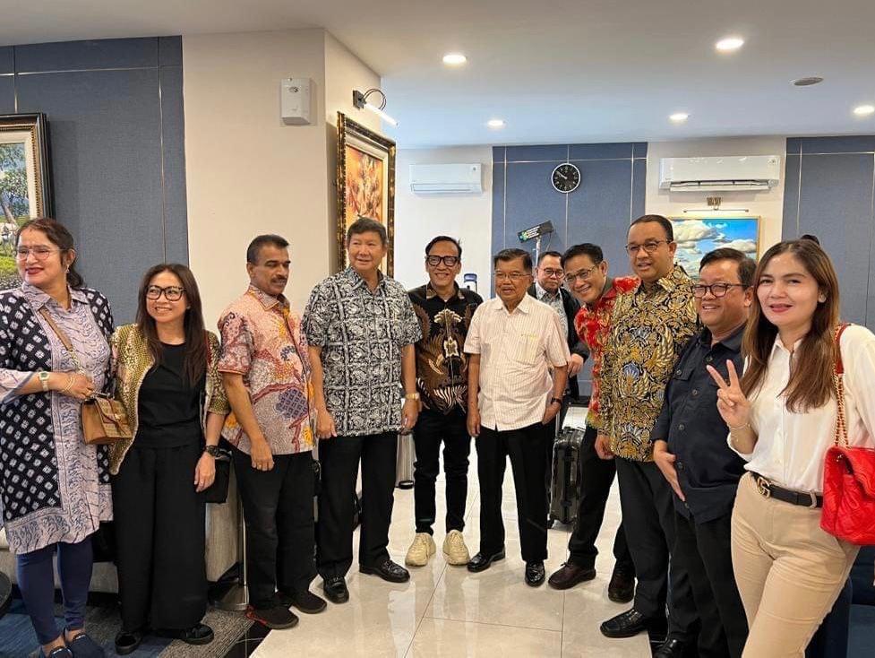 VIDEO Klarifikasi Budiman Sudjatmiko Soal Foto Bersama Anies & Jusuf ...