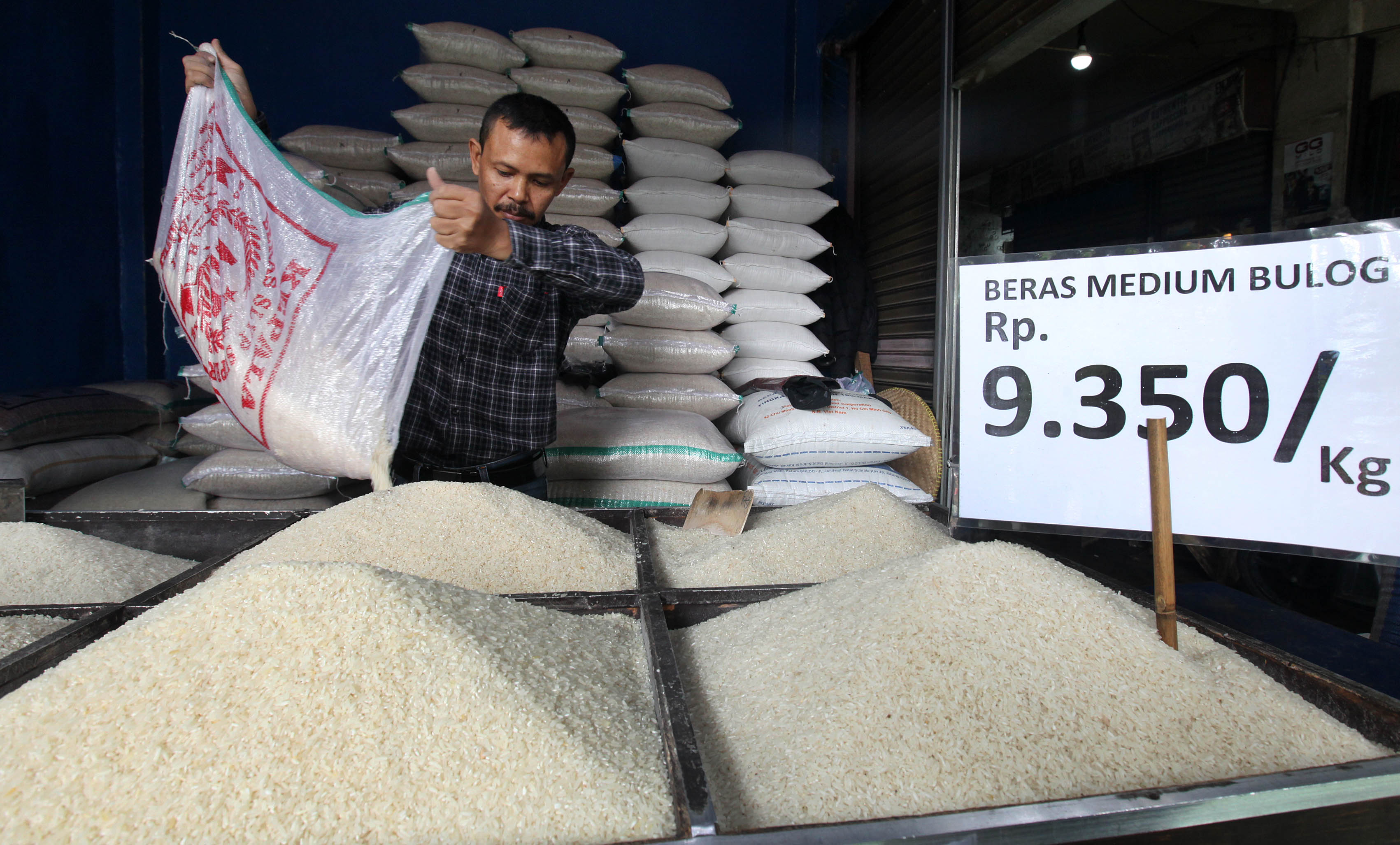 Perjalanan Impor Beras Indonesia Mulai Tahun 2000 hingga 2018 ...
