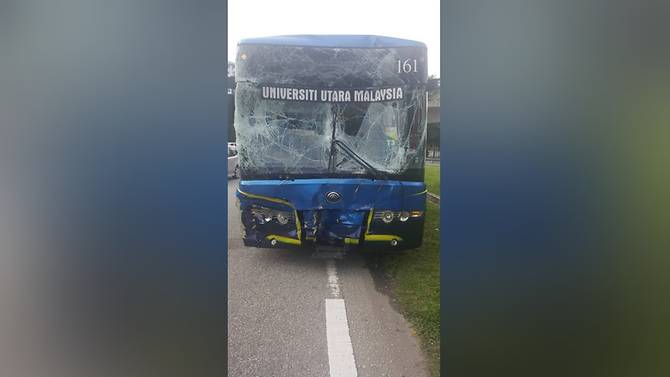 Bus Pengangkut Atlet Squash SEA Games Thailand, Filipina, dan Myanmar ...