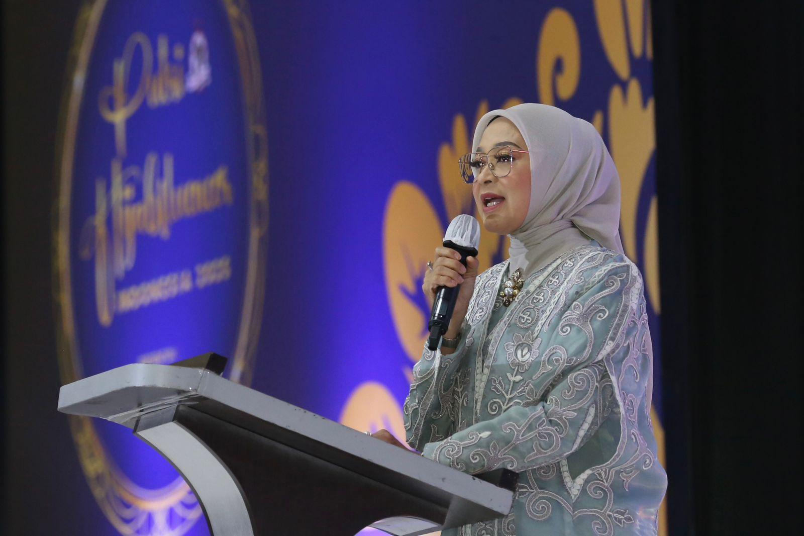Rustini Muhaimin: Hijabfluencer Punya Peran Strategis Tebar Kebaikan di ...