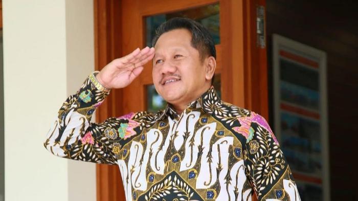 Profil Joko Suranto, Dinobatkan Pahlawan Kebaikan Usai Bangun Jalan di ...