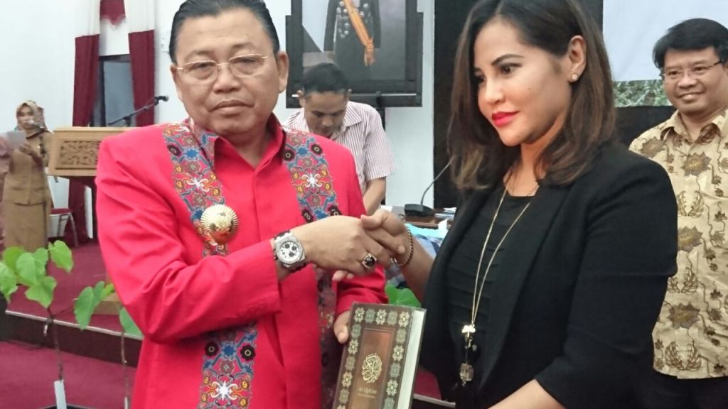 Pemda Kalbar Komitmen Turunkan Emisi Gas Rumah Kaca - TribunNews.com