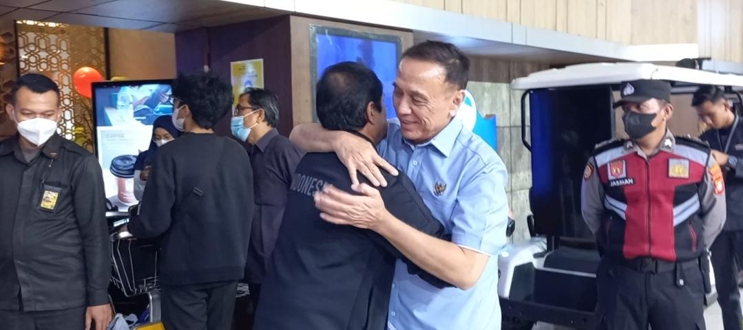 Hal yang Diucapkan Ketua Umum PSSI Saat Menyalami Satu per Satu Pemain ...