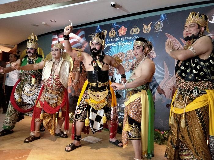 Main Wayang Orang Lakon Pandowo Boyong Membuat Marsekal Fadjar Prasetyo ...