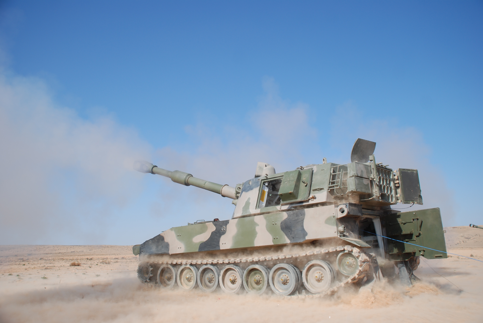 Mengintip Kehebatan Meriam Howitzer M109A4BE yang Diincar TNI AD ...