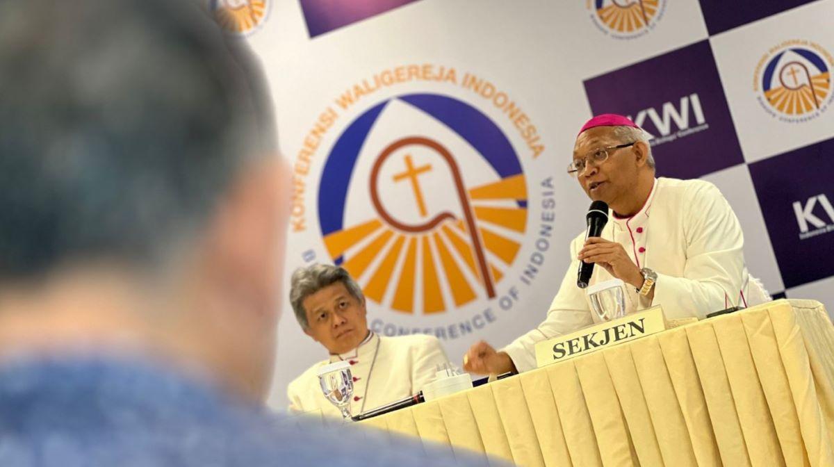 Paus Fransiskus Tunjuk Uskup Bogor Mgr Paskalis Bruno Syukur OFM Jadi ...