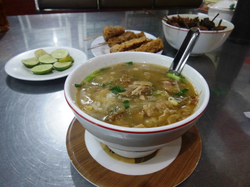 5 Tempat Makan Siang Enak di Semarang, Asem-Asem Koh Liem hingga Soto ...
