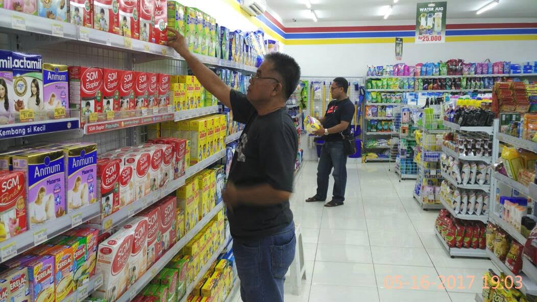 Tim Satgas Mafia Pangan Temukan Makanan dan Minuman Kadaluarsa di ...