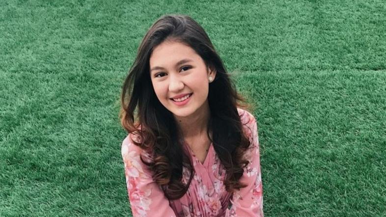 Zoe Abbas Jackson Rayakan 10 Tahun Karier, Ungkap Perjuangan di Dunia ...