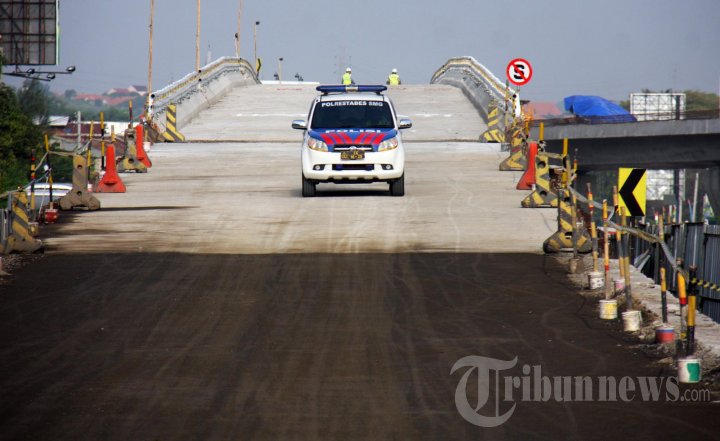 Jembatan Layang Kalibanteng Semarang, Foto 1 #551551 - TribunNews.com
