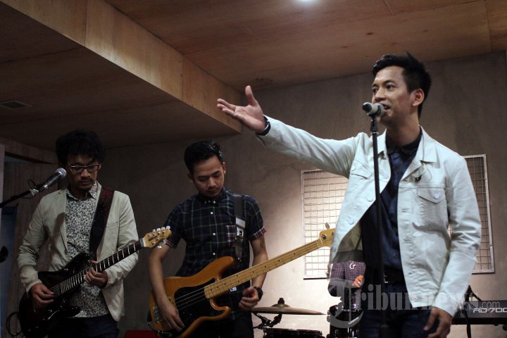 DMasiv Rilis Album dalam Bentuk Piringan Hitam, Foto 4 #1353131 ...