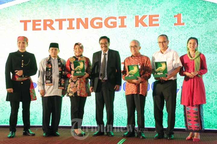 Bank DKI Peduli Umat Dihadiri Plt Gubernur Djarot, Foto 2 #1704918 ...