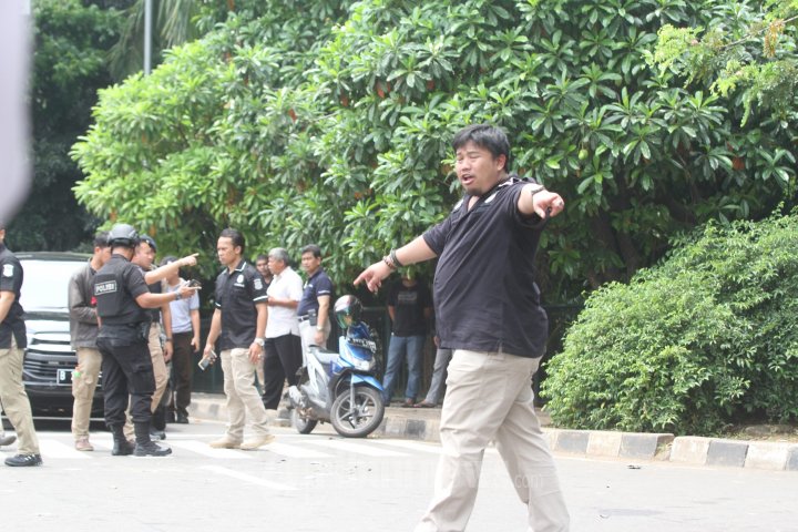 TKP Penyerangan Pos Polisi Cikokol Oleh ISIS, Foto 7 #1673738 ...