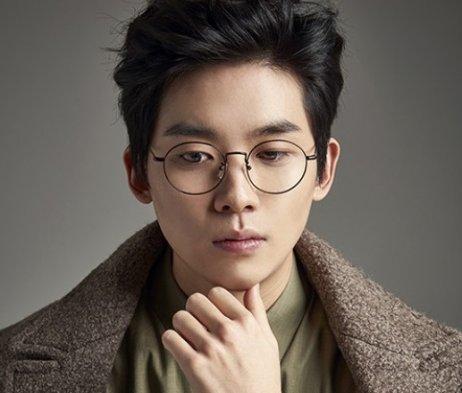 Cho Hyun Chul - TribunnewsWiki.com