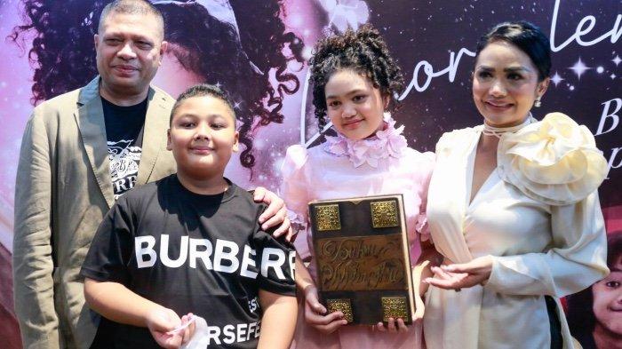 Amora Lemos Sempat Tidak Diizinkan Raul Lemos Ikuti Jejak Bernyanyi ...