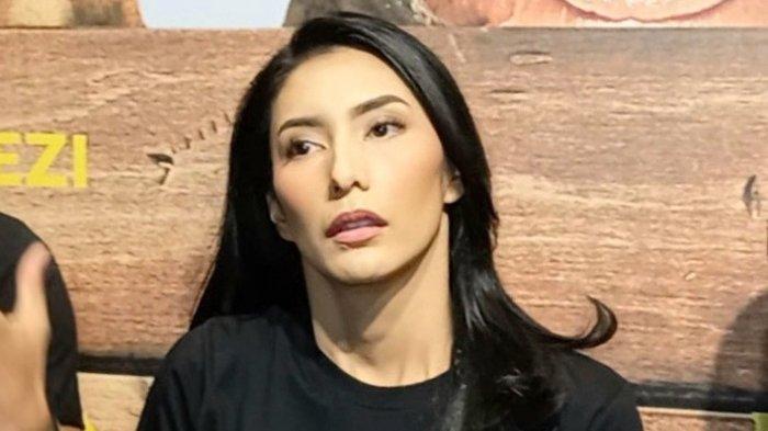 Tyas Mirasih Berduka, Ibunya Meninggal Dunia Setelah Lebih dari Sebulan ...