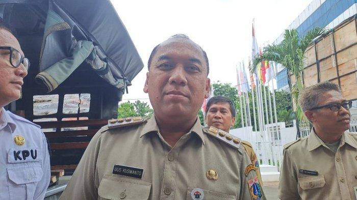 Warga Jakbar Kesal Baliho dan Spanduk Semrawut, Uus Kuswanto: Itu ...
