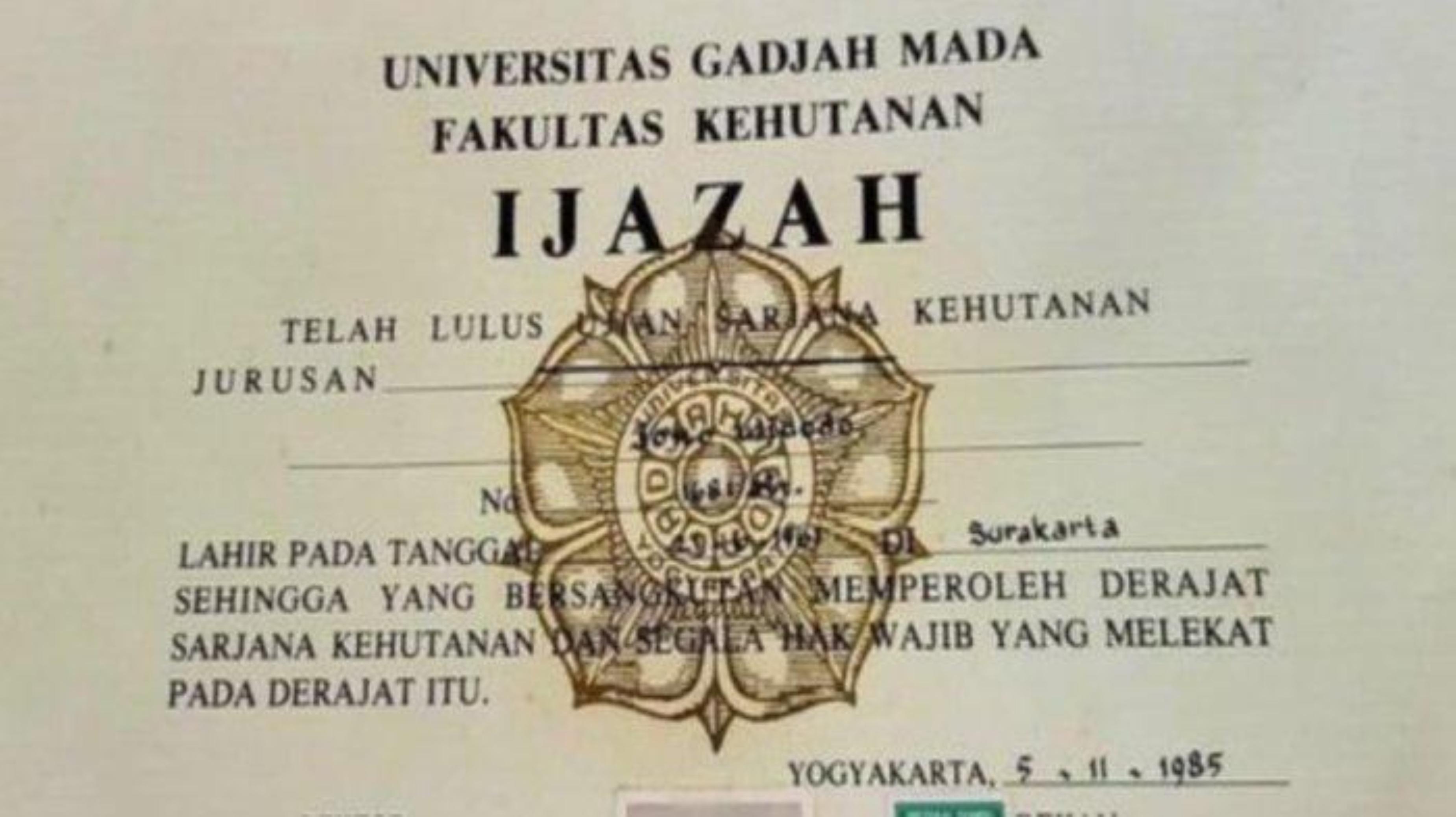 Benarkah Ijazah Jokowi Dicetak di Pasar Pramuka? Hensa: Saatnya UGM dan Jokowi Tampil Bareng ...