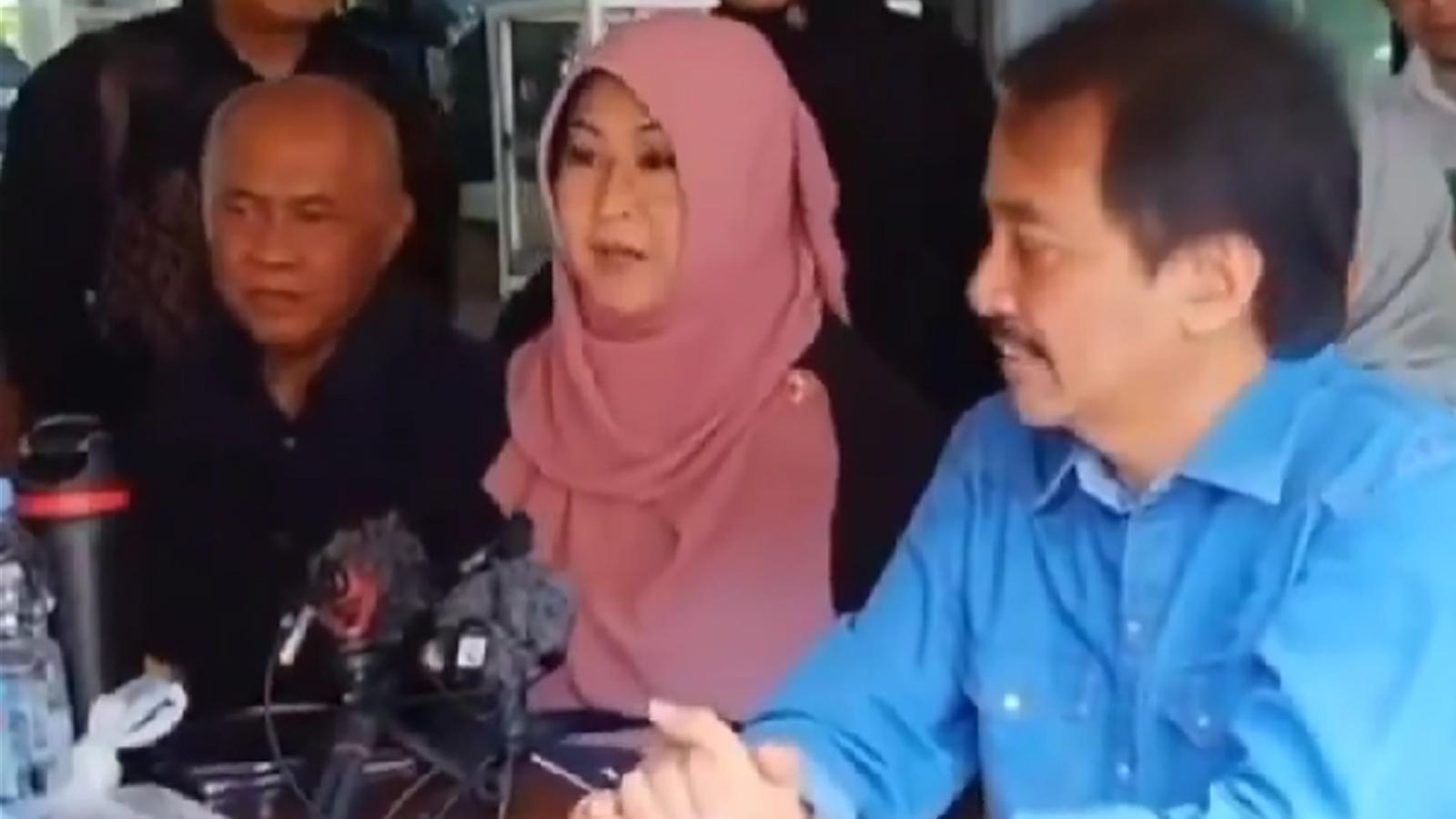 Dr Tifa dan Roy Suryo Tak Main-main, Ancam Akan Bawa Kasus Ijazah ...