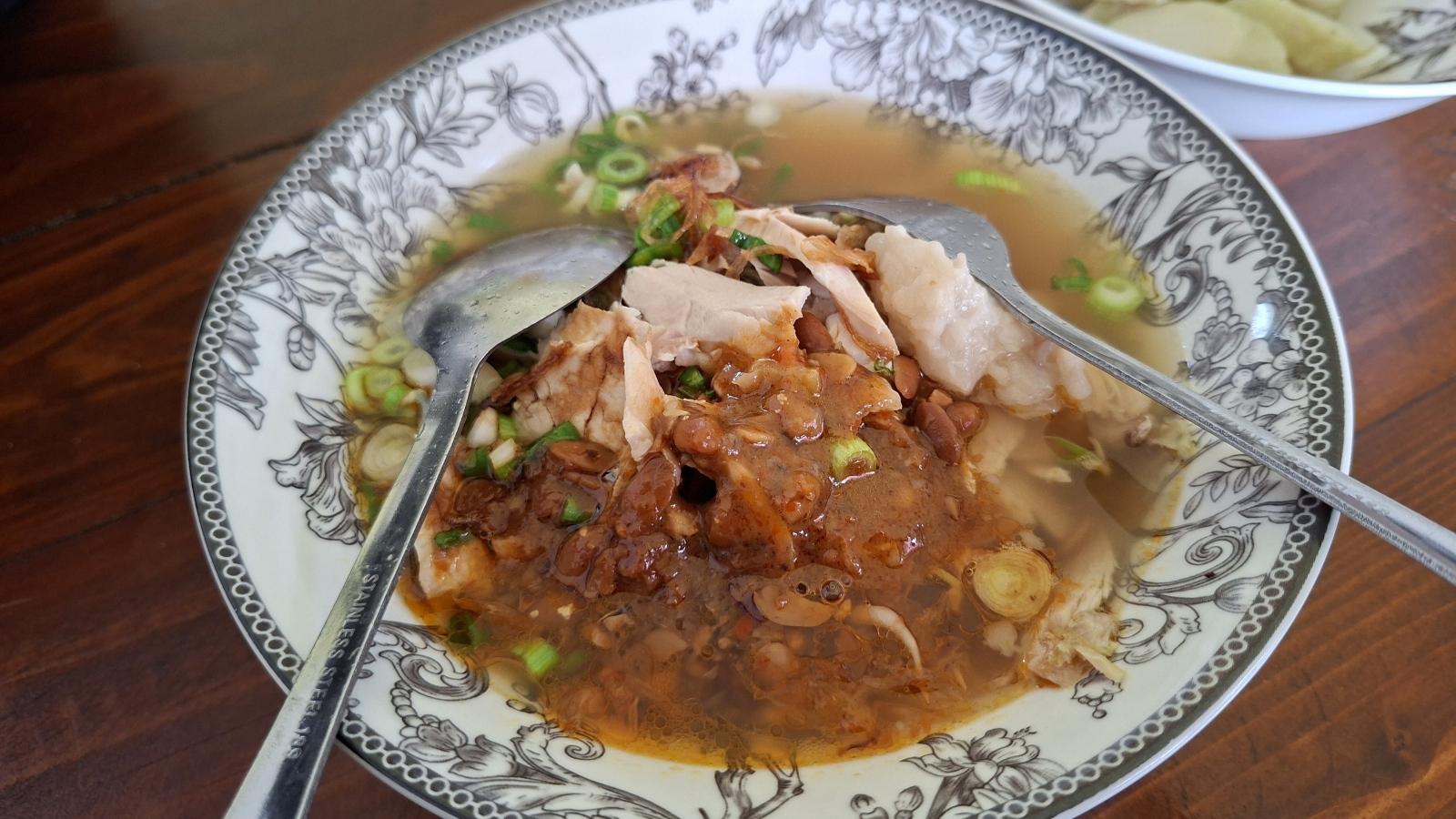 Mencicipi Nikmatnya Sauto Khas Tegal, Perpaduan Kuah Manis Asem dan ...