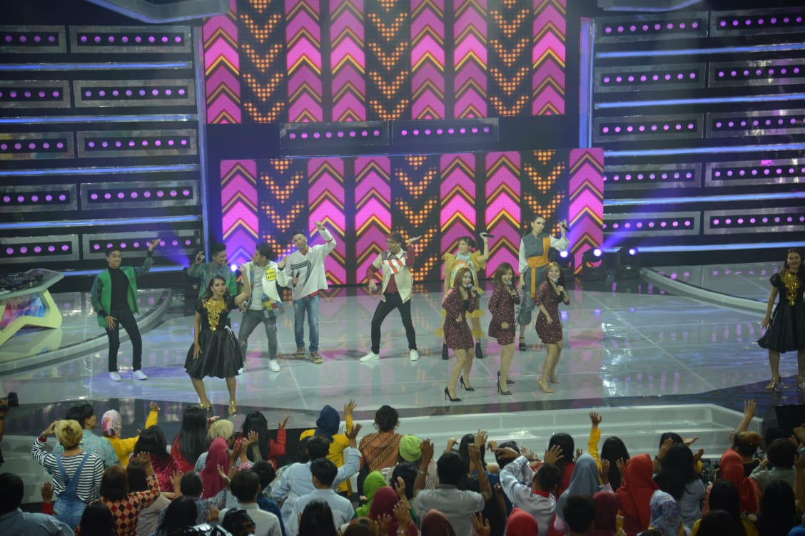 Tayang Perdana, It's ShowTime Indonesia Disambut Antusias Penonton ...