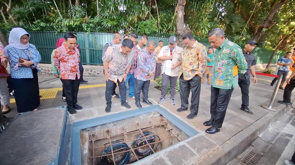 Kabel Fiber Optik di Kawasan Senopati Jaksel Dipindah ke Bawah Tanah, Ini Alasan Rano Karno ...