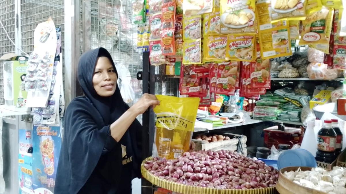Jelang Nataru Harga Bahan Pokok di Pasar Legi Surakarta Berubah ...