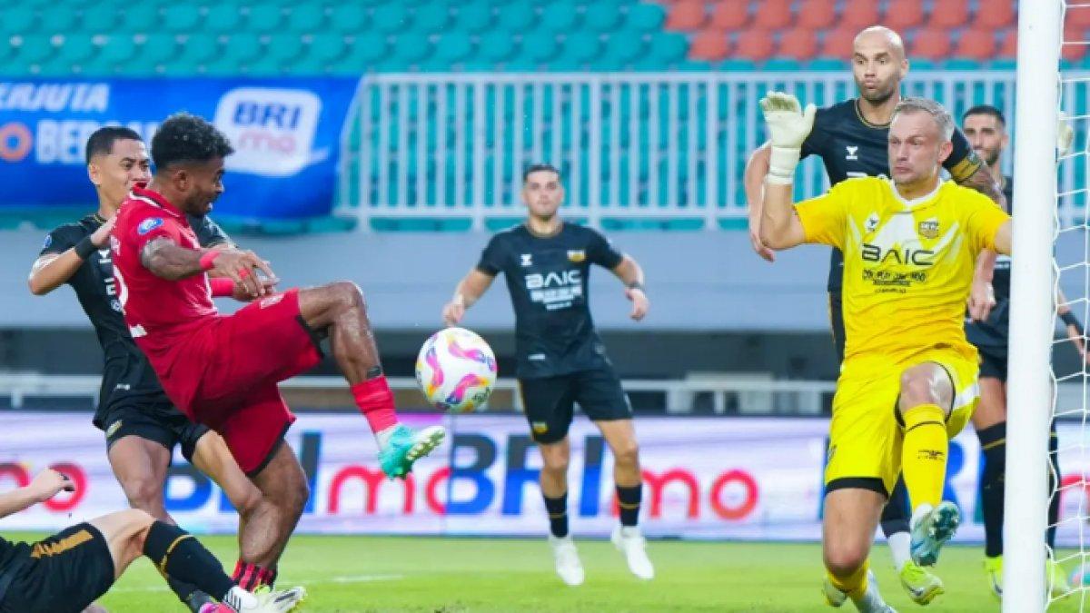 Klasemen Terbaru Liga 1: Malut United Istimewa, Dewa United Gagal Kejar Persib Bandung - Tribun Wow