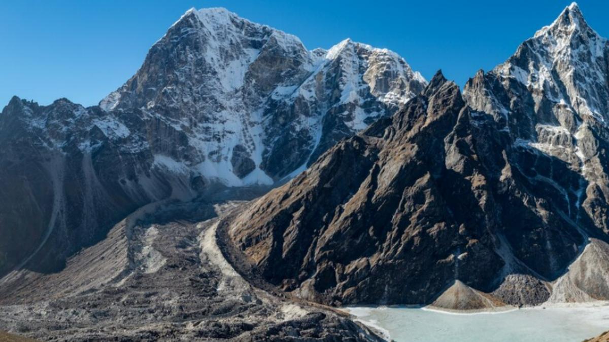 10 Gunung Tertinggi di Dunia, Gunung Everest hingga Gunung 'Pembunuh ...